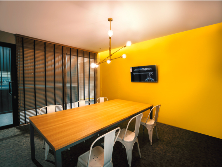 Affordable Office With Storage Space For Small Business In Singapore