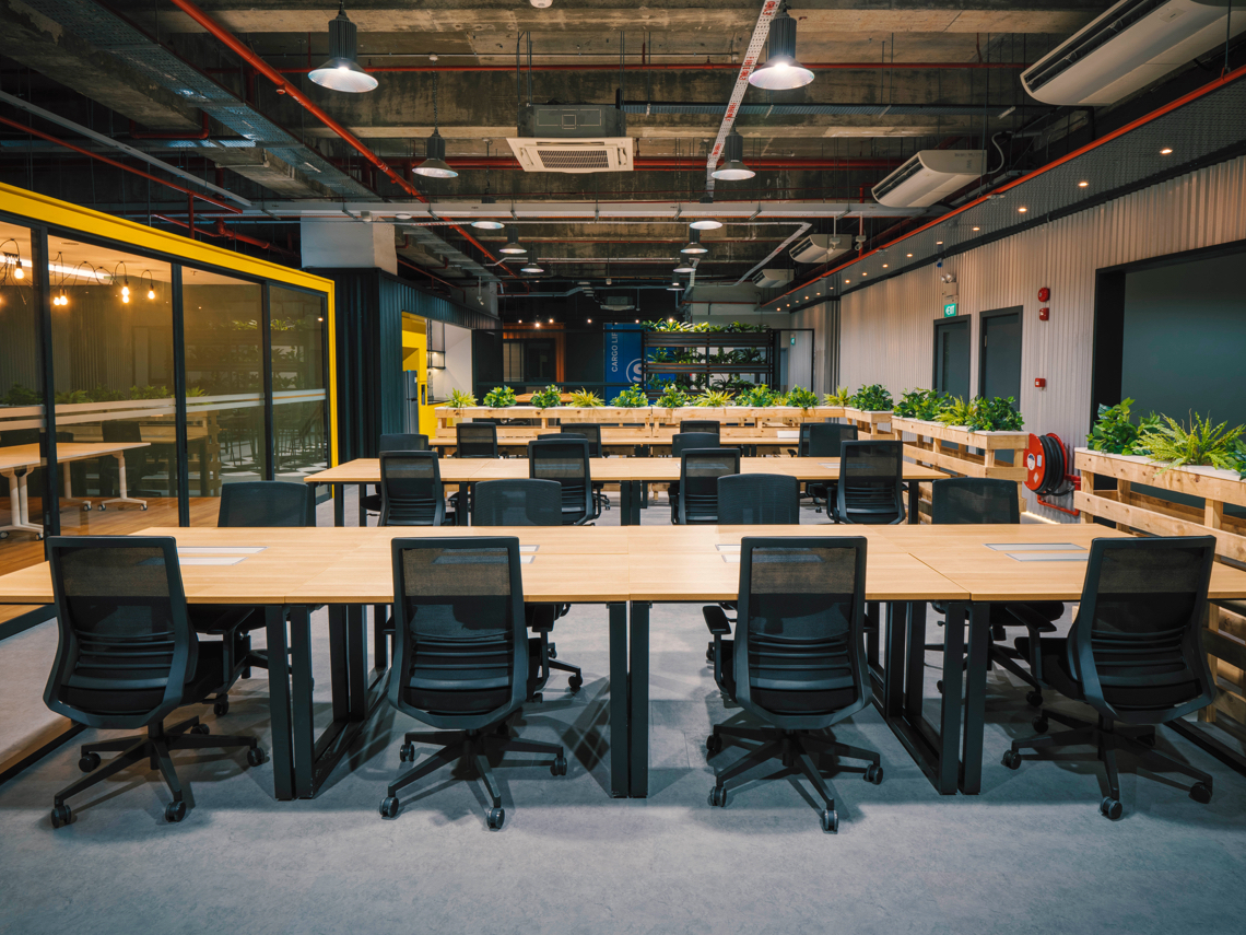 Affordable Office With Storage Space For Small Business In Singapore